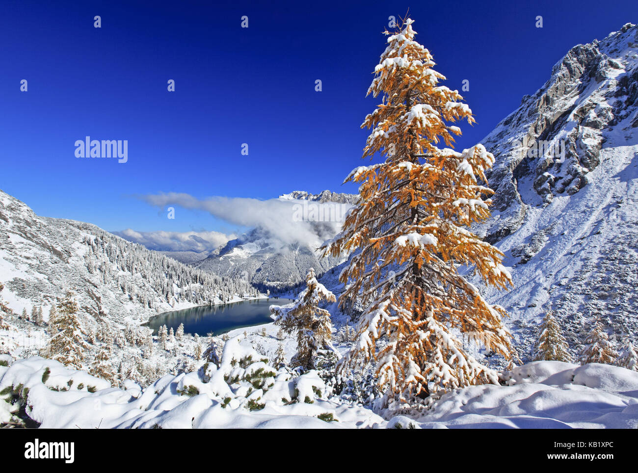 Austria, Tyrol, Mieming range, Seebensee, Zugspitze (mountain ...