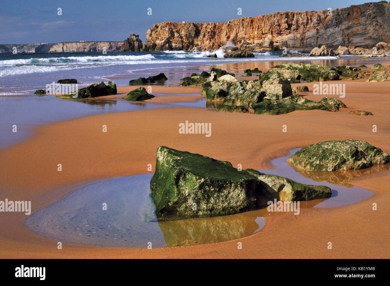 Portugal, Algarve, rock beach Praia do Tonel in Sagres Stock Photo - Alamy