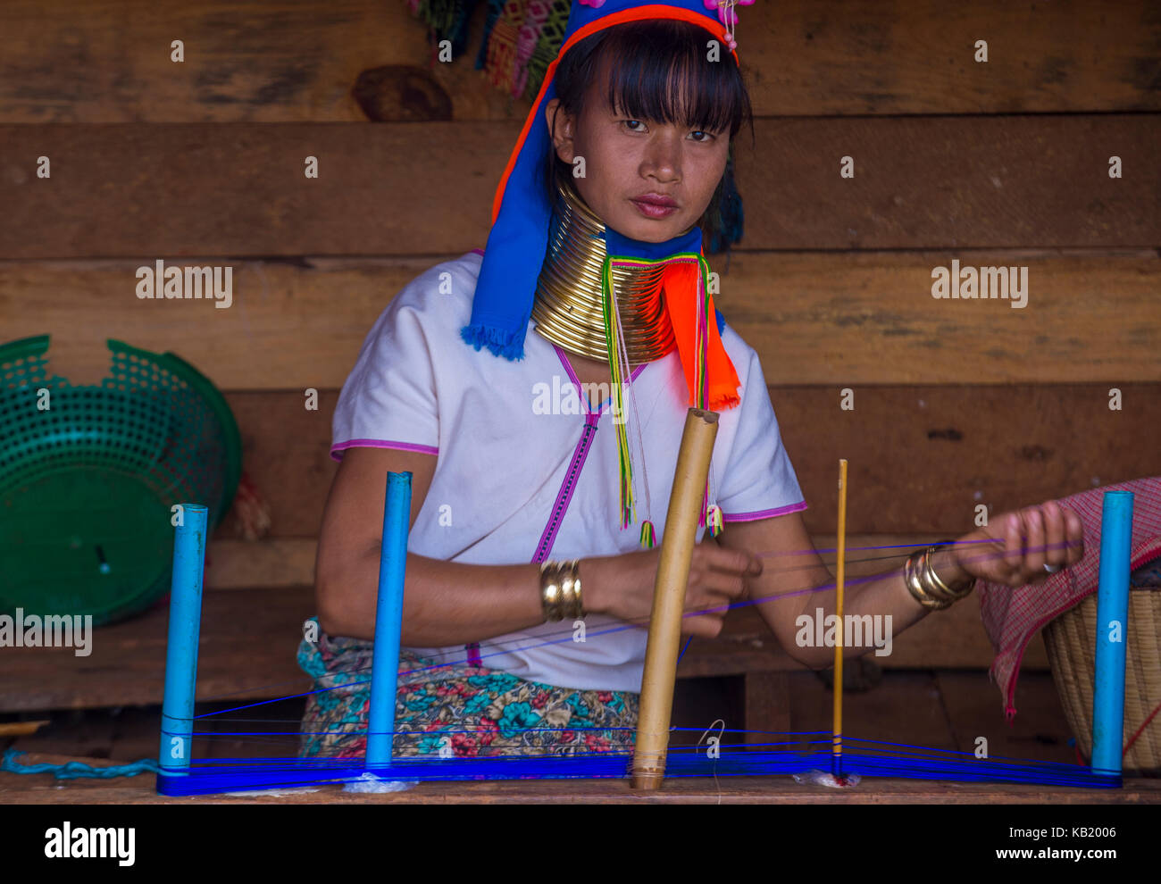 Portrait of Kayan tribe woman in Kayan state Myanmar Stock Photo - Alamy