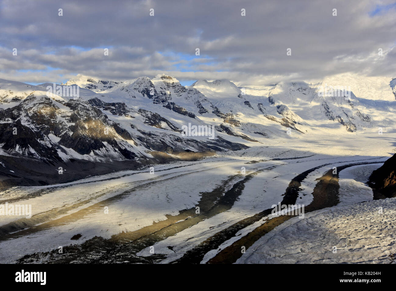 North America, the USA, Alaska, the central south, Wrangell Mountains ...