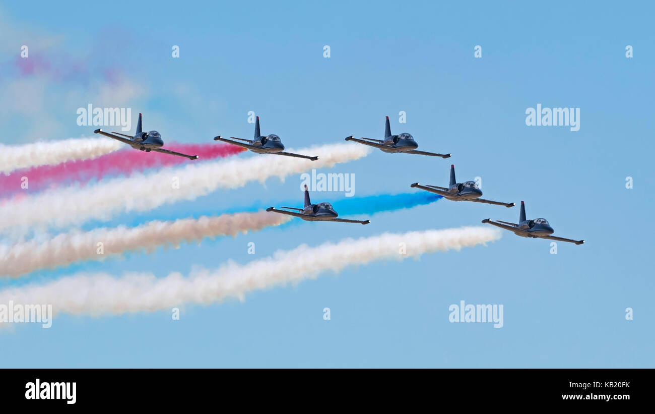 Airplane Patriots Jet Team performs at Miramar Air Show Stock Photo - Alamy