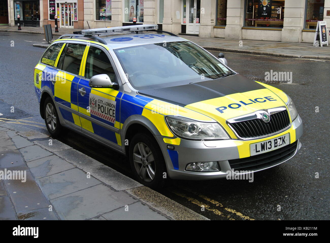 Skoda octavia police estate car hi-res stock photography and images - Alamy