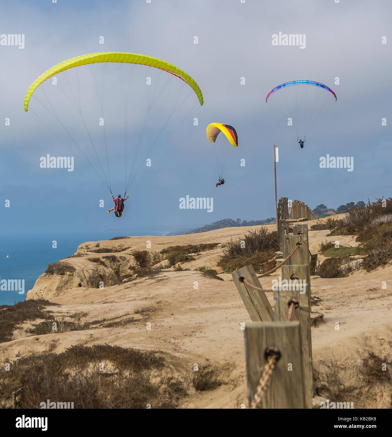 paragliding at torrey pines glider port, ca us Stock Photo - Alamy