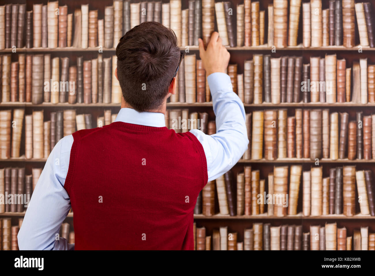 From back students in classroom hi-res stock photography and images - Alamy