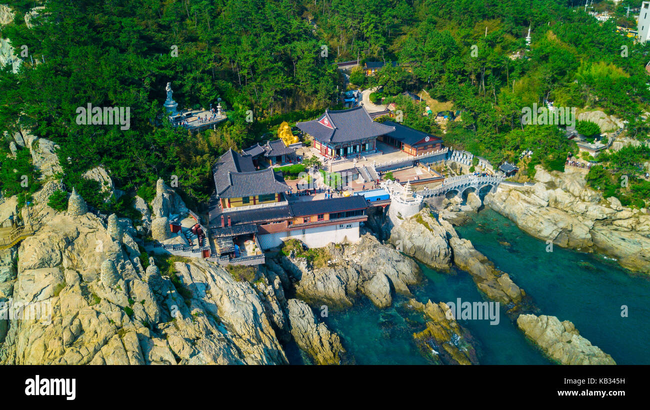 Haedong yonggungsa temple hi-res stock photography and images - Alamy