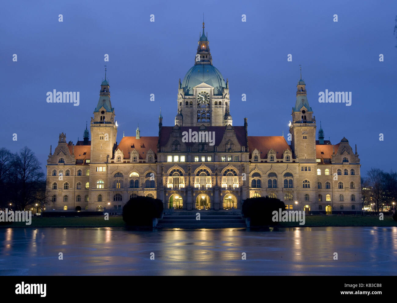 Germany, Lower Saxony, Hannover, city hall, winter, by night, Europe ...