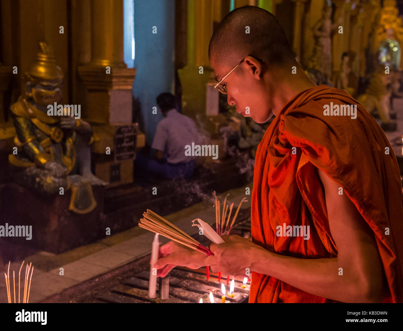 Monk at the Shwedagon Pagoda in Yangon, Myanmar Stock Photo - Alamy