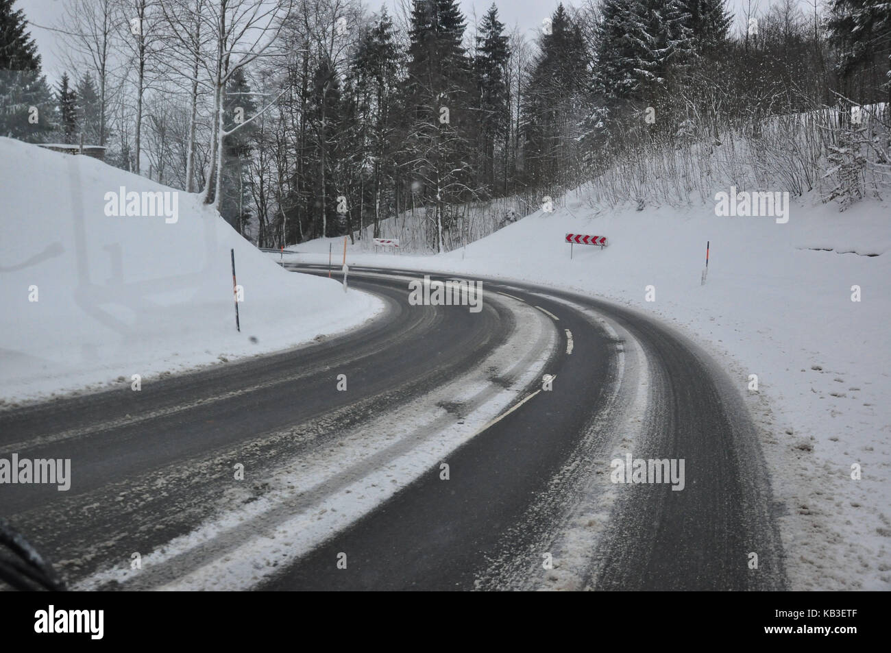 Federal highway, winter, snowy Stock Photo - Alamy