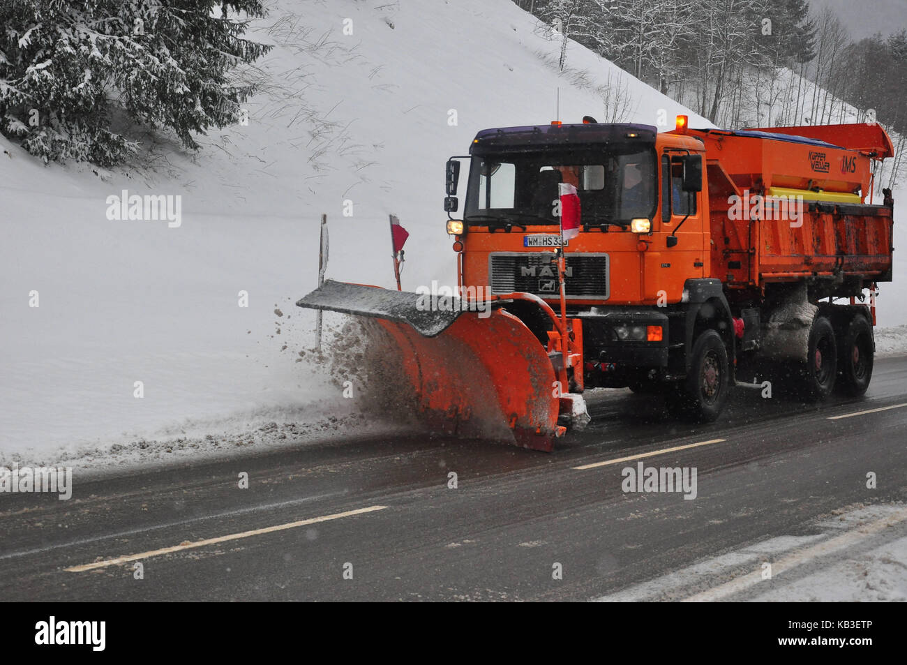 Federal highway, winter, winter service Stock Photo - Alamy