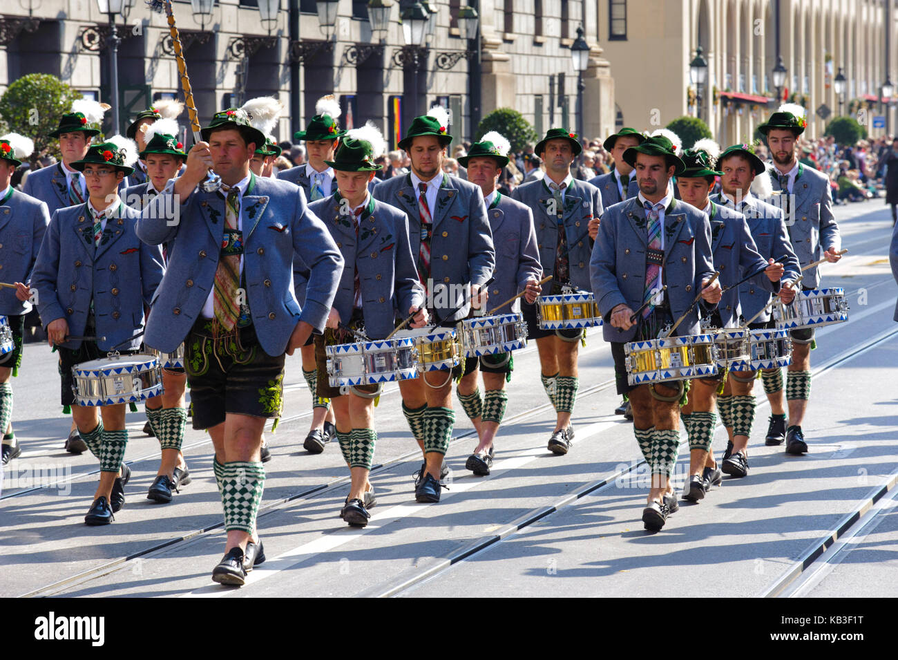 traditional costume parade at the beginning of Oktoberfest in 2012 ...