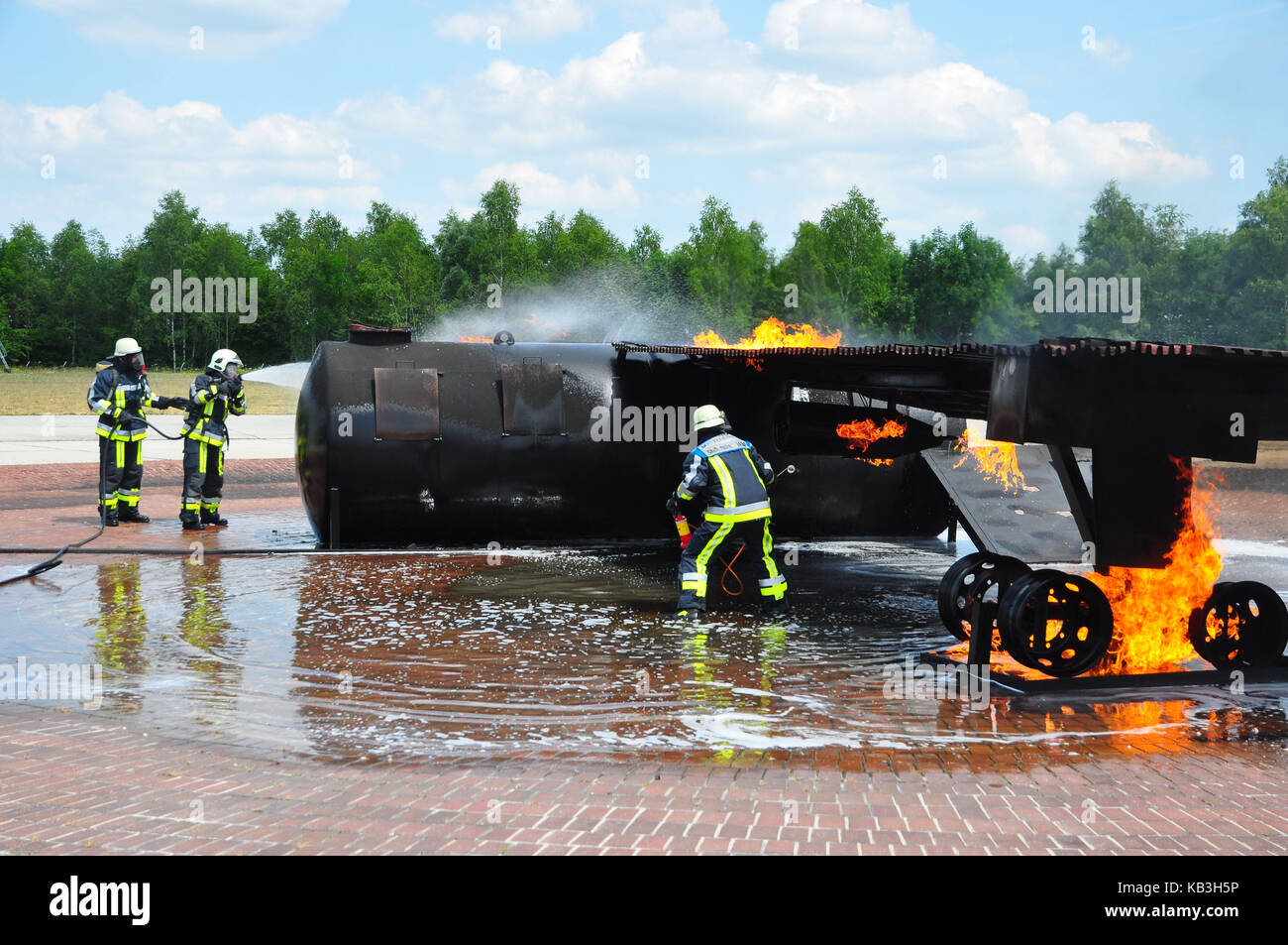 Germany, Munich, airport, fire brigade, exercise, fire fighters, engine ...
