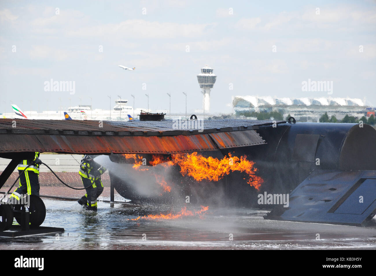 Airport Fire Stock Photos & Airport Fire Stock Images - Alamy