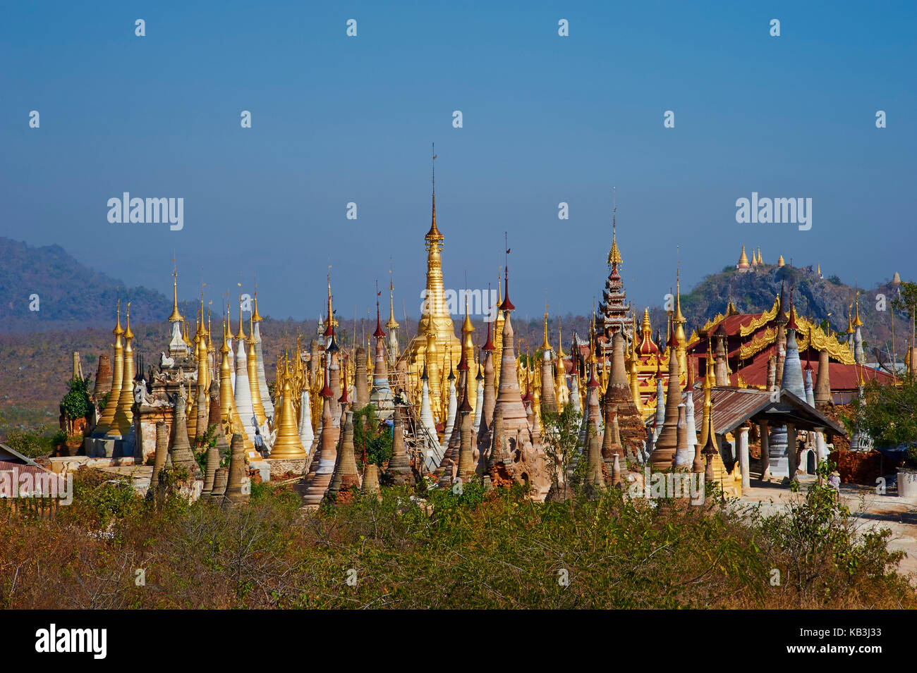 Shwe Inn Thein Tempel, Myanmar, Asia Stock Photo - Alamy