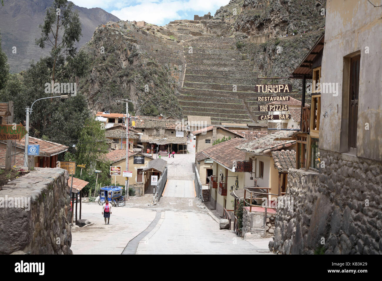Peru, Ollantaytambo, Ollanta, fortress Stock Photo - Alamy