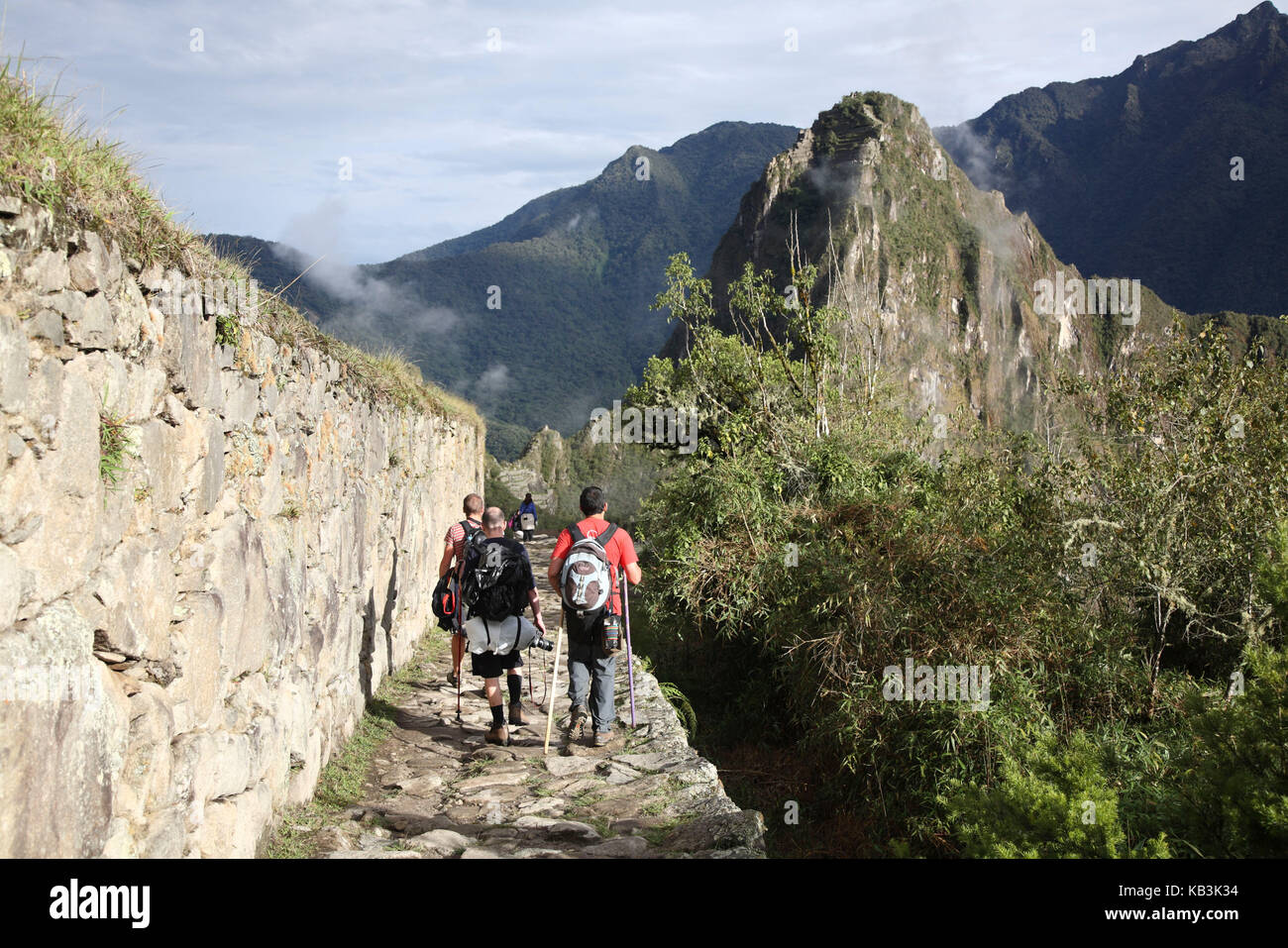 Peru, Machupicchu, tourists Stock Photo - Alamy