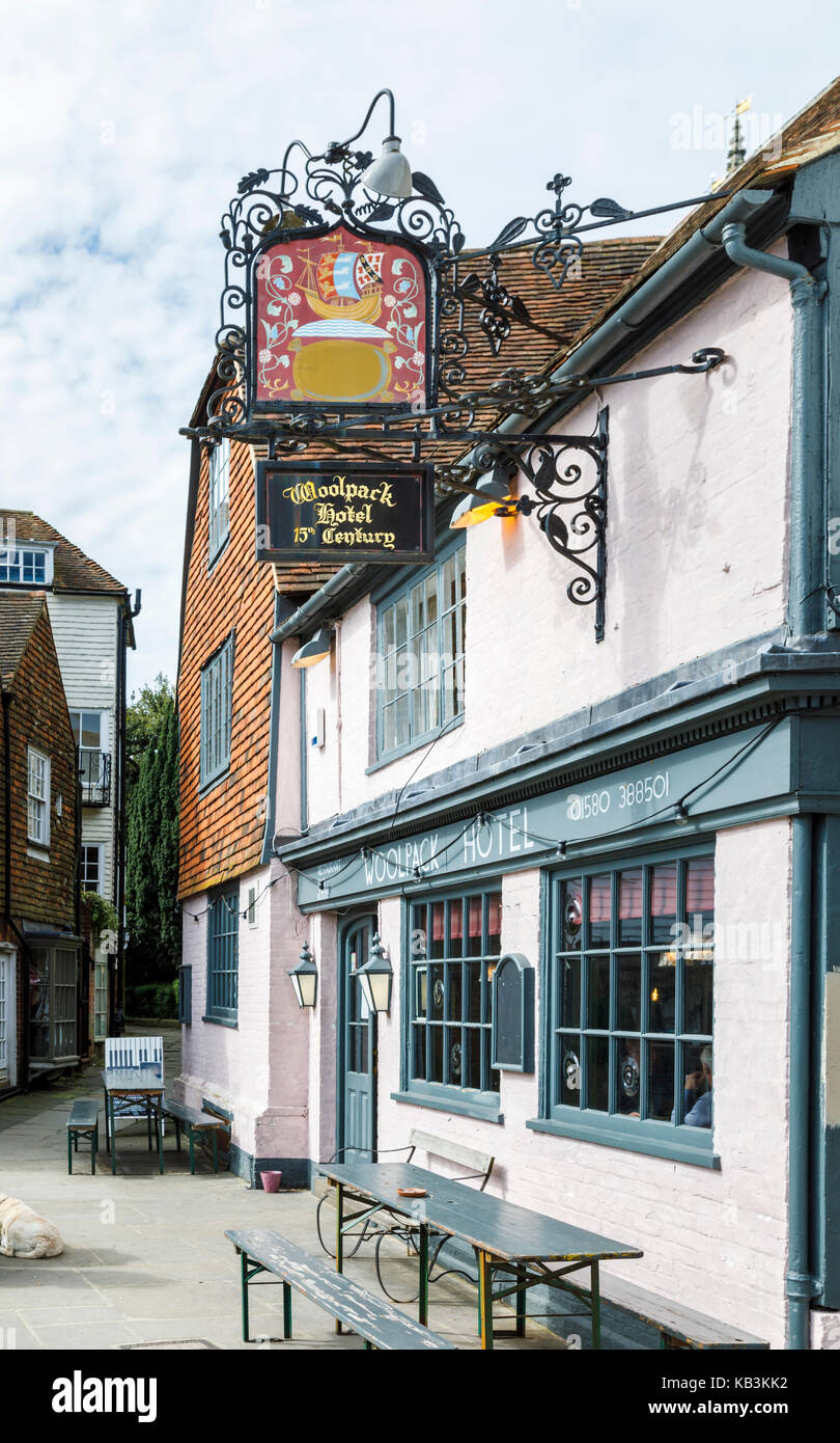 Woolpack tenterden hi-res stock photography and images - Alamy