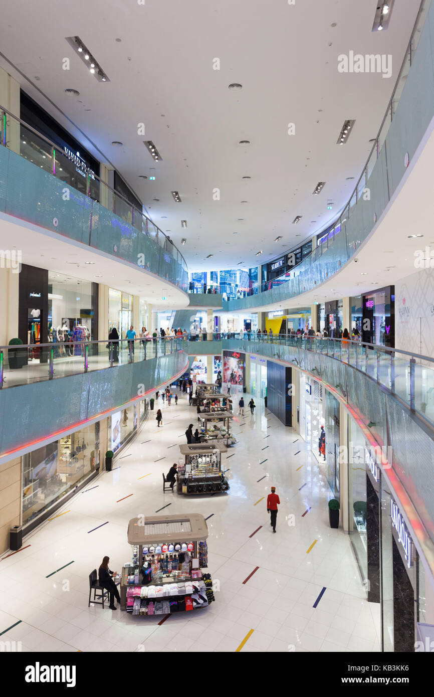 UAE, Dubai, Downtown Dubai, Dubai Mall, interior Stock Photo - Alamy