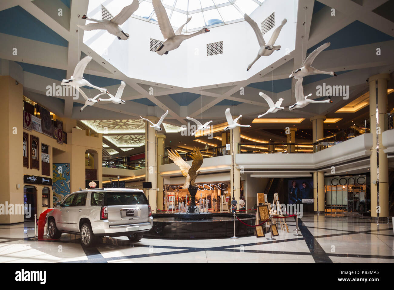 UAE, Al Ain, Al Ain Mall, interior Stock Photo - Alamy