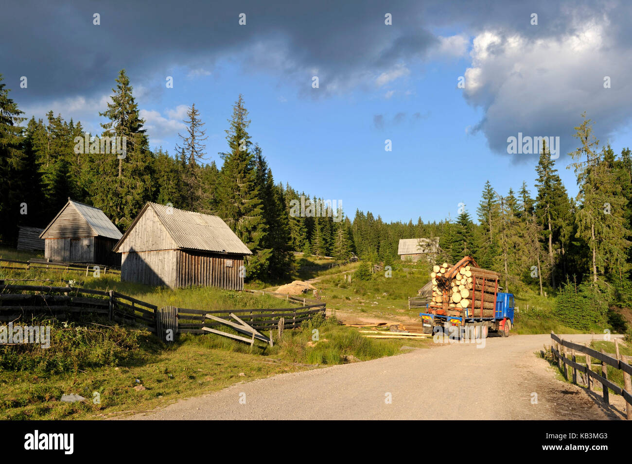 Romania, Transylvania, Carpathians mountains, Munti Apuseni, the land ...