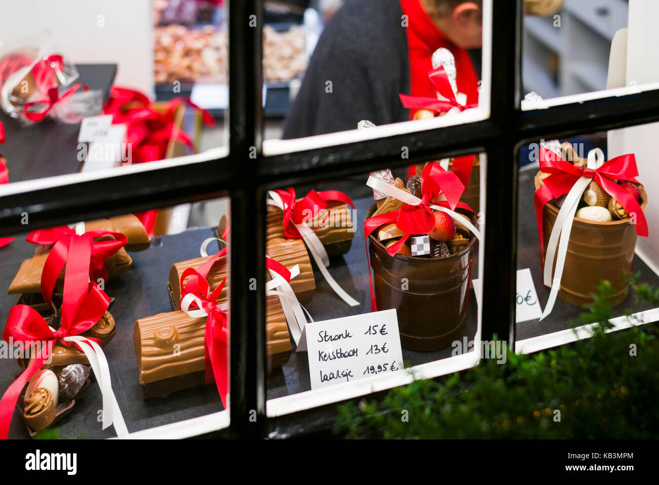 Belgium, Bruges, Belgian Chocolate shop, window view Stock Photo - Alamy