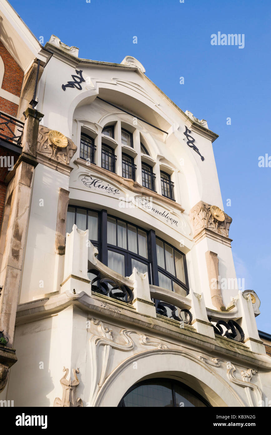 Belgium, Antwerp, Zurenborg, art-nouveau architecture, detail Stock ...