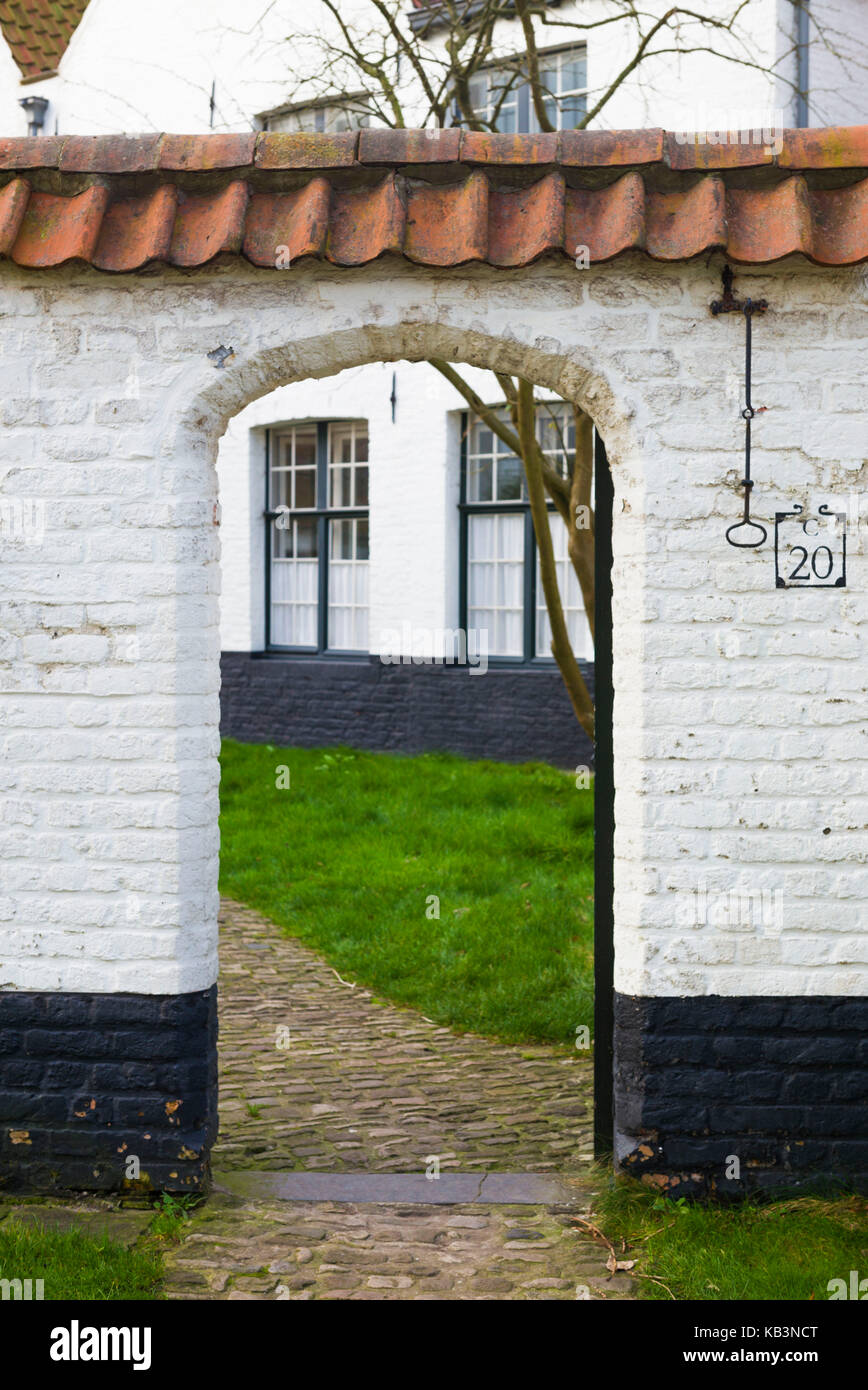 13th century convent hi-res stock photography and images - Alamy