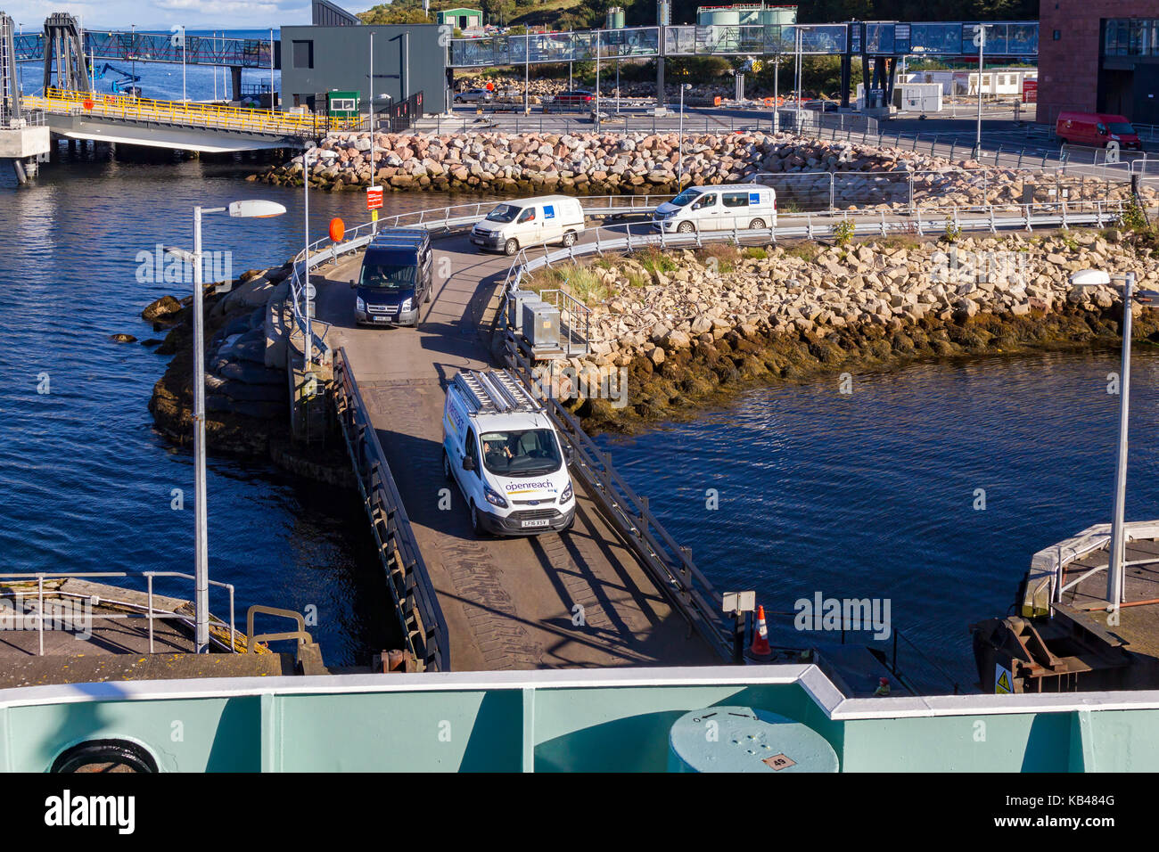 Traffic loading in ferry at Brodrick ferry terminal, Isle of Arran ...