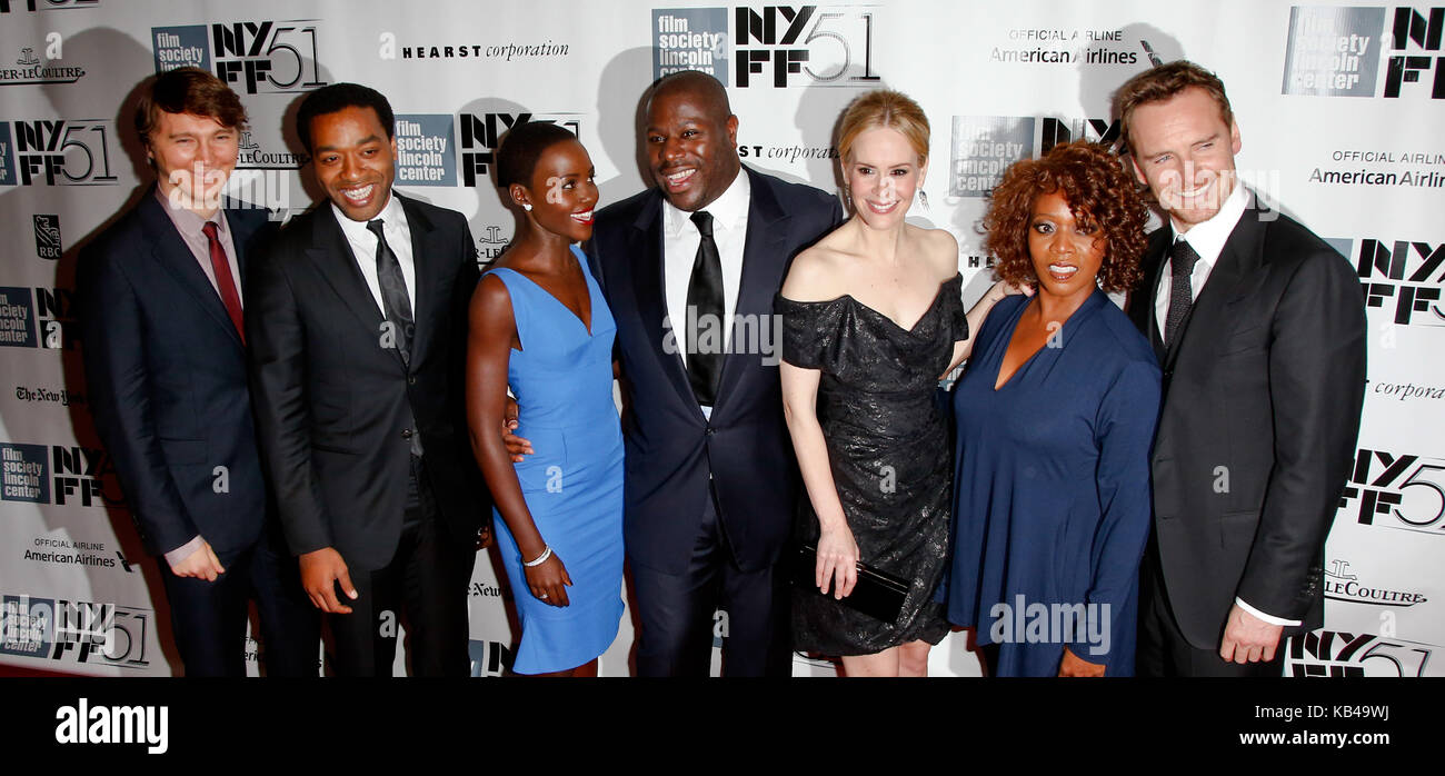 (L-R) Paul Dano, Chiwetel Ejiofor, Lupita Nyong'o, Steve McQueen, Sarah ...