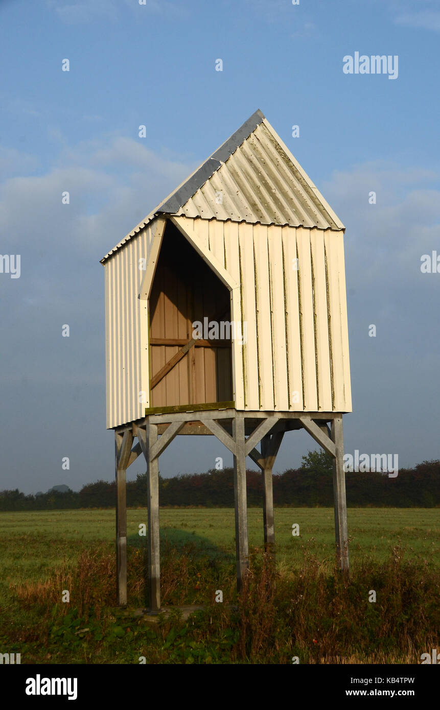 Border between two countries hi-res stock photography and images - Alamy