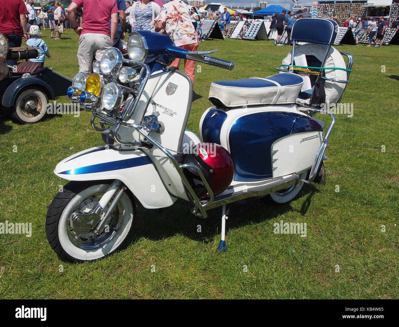 Retro scooter hi-res stock photography and images - Alamy