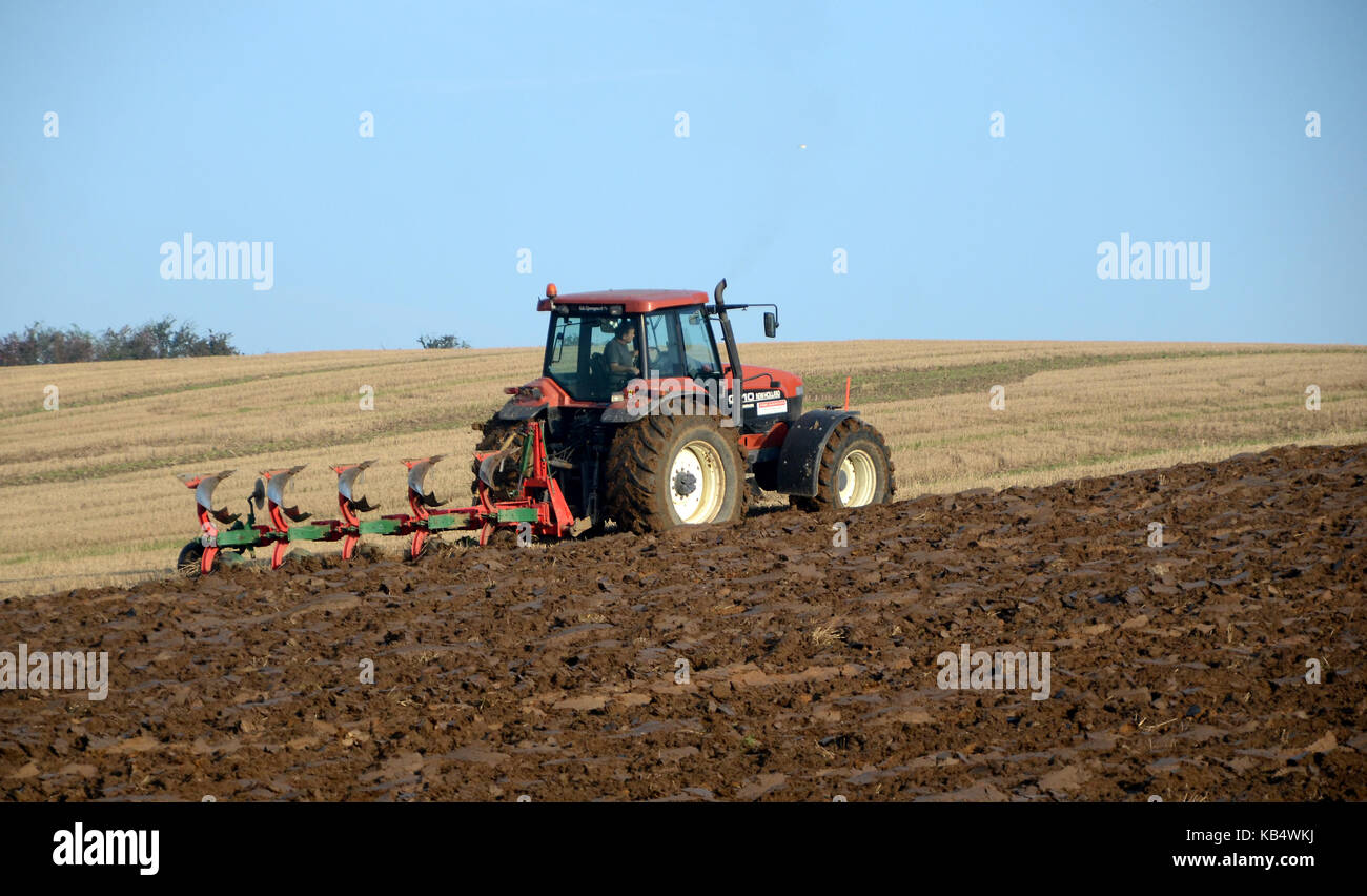 Farmer plowing a field hi-res stock photography and images - Alamy