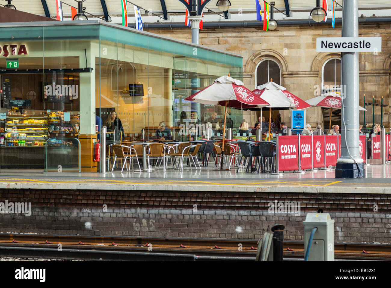 Platforms and Refreshment Facilities at Newcastle Central Station Stock ...