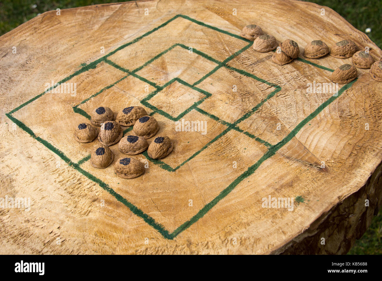 Nine mens morris hi-res stock photography and images - Alamy