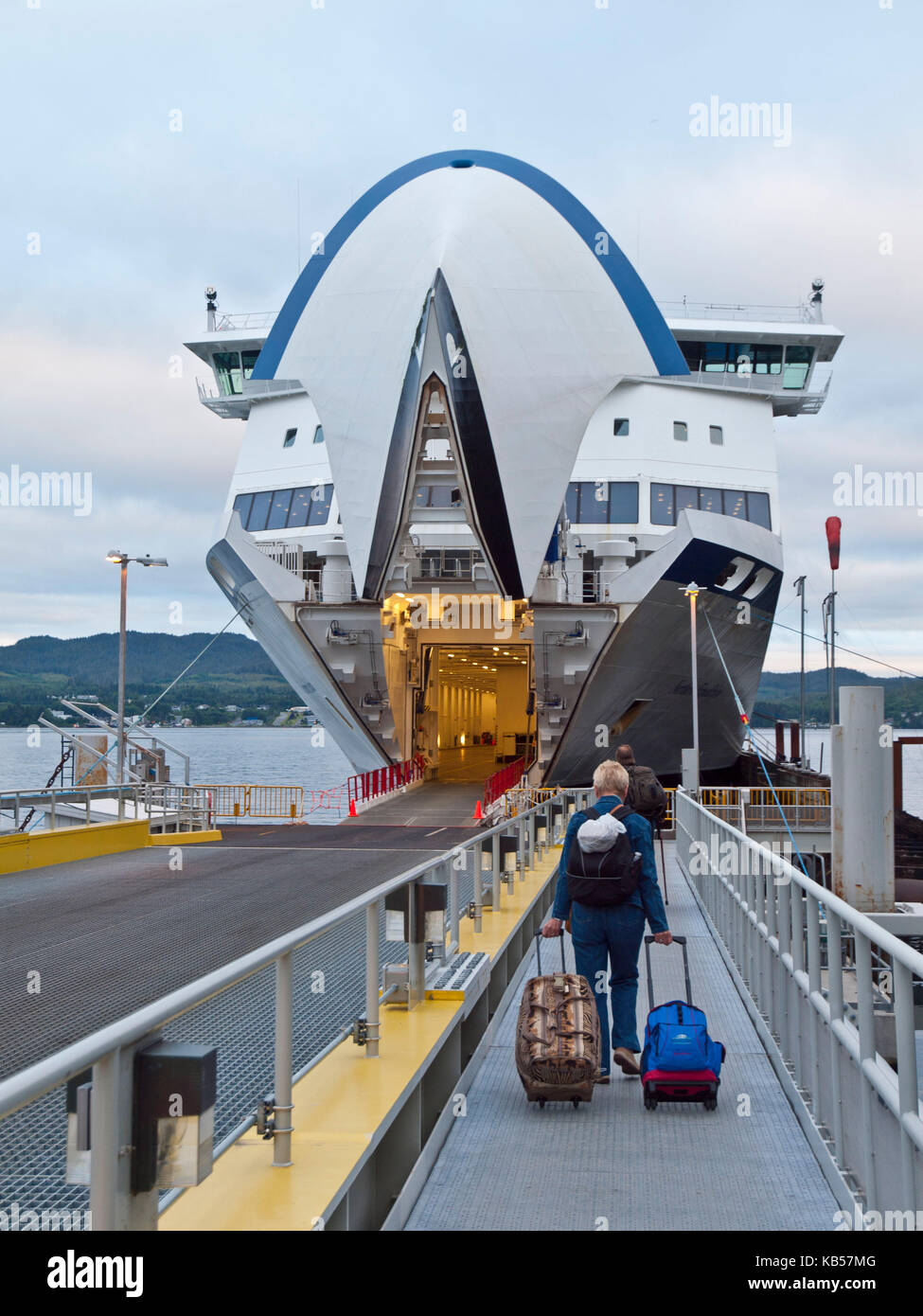 Ferry loading hi-res stock photography and images - Alamy