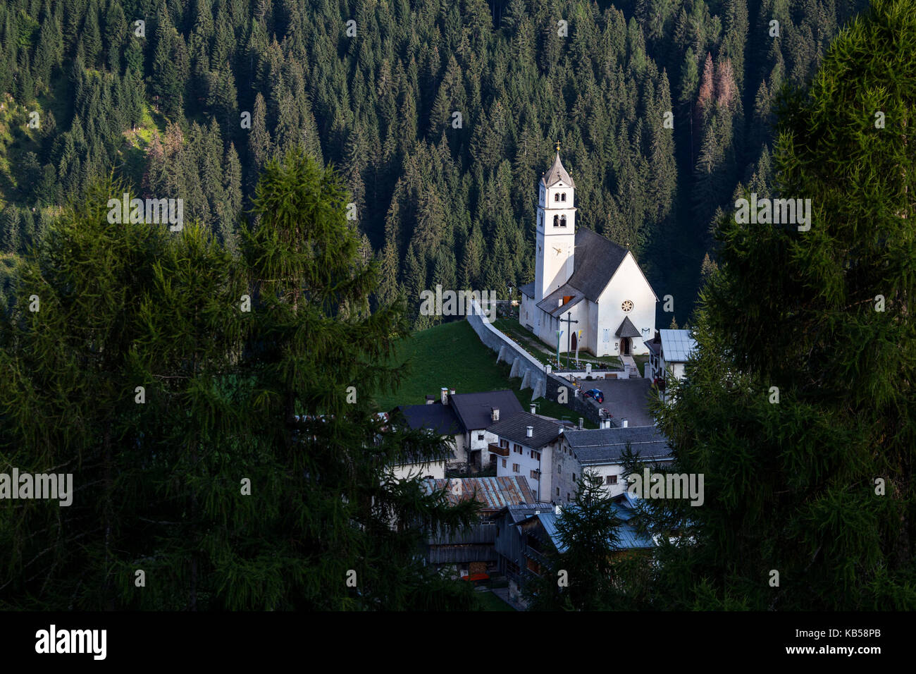 Europe, Italy, Alps, Dolomites, Veneto, Belluno, Colle Santa Lucia ...