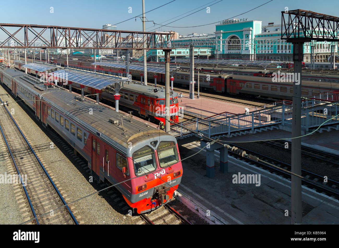 Commuter trains in russia hi-res stock photography and images - Alamy