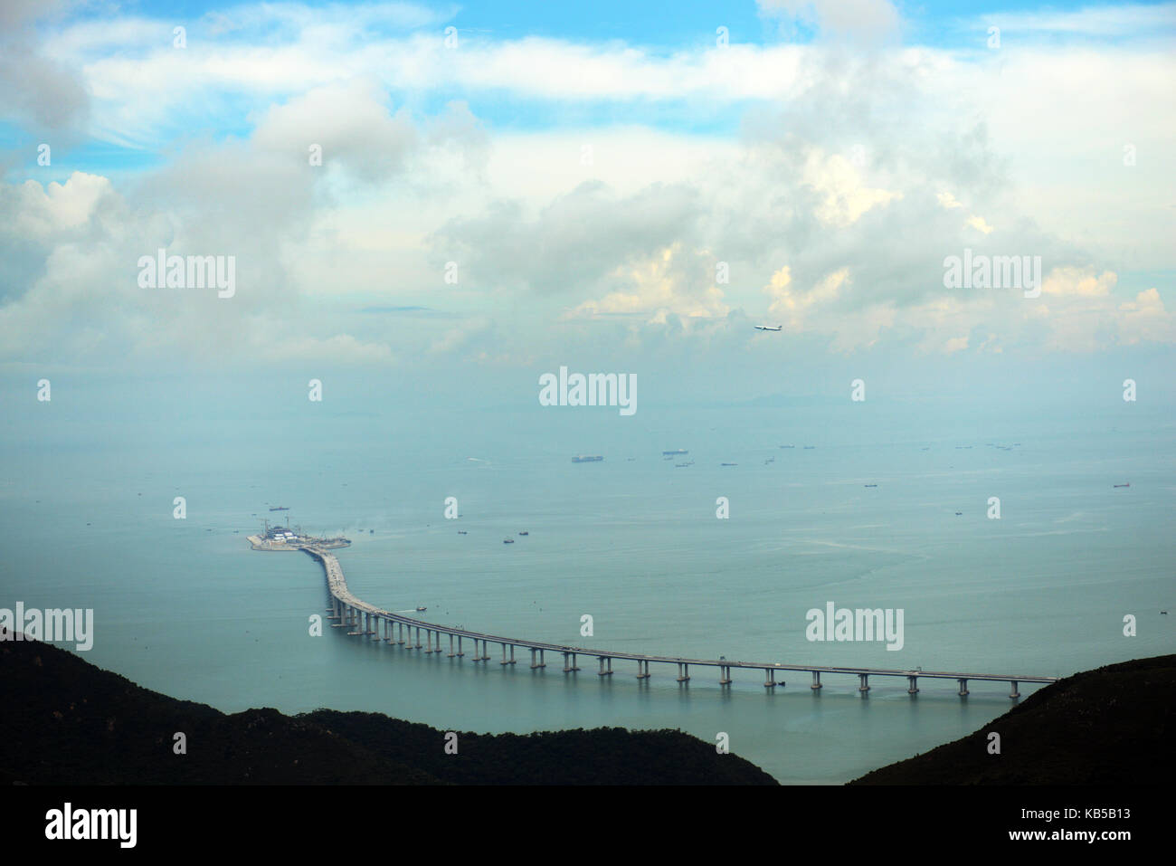 Hong kong zhuhai macau bridge aerial hi-res stock photography and ...
