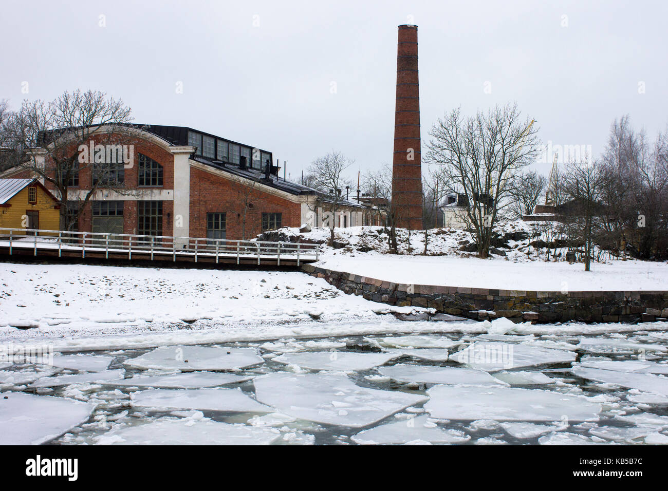 Old ice factory building hi-res stock photography and images - Alamy
