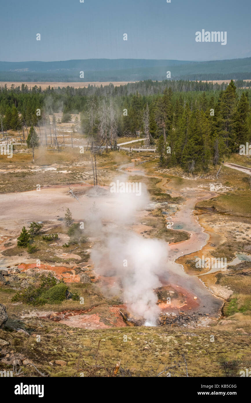 Yellowstone artist's paint pots hi-res stock photography and images - Alamy