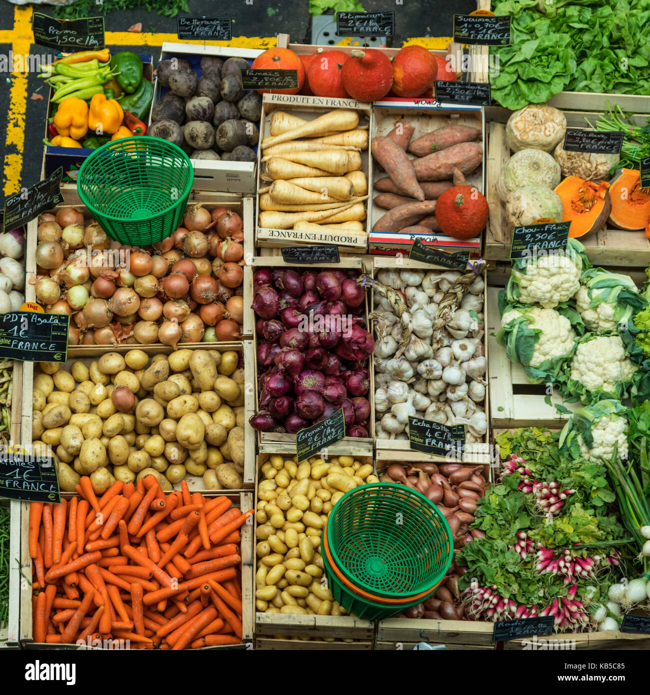 French Food Market Bordeaux Stock Photos & French Food Market Bordeaux ...