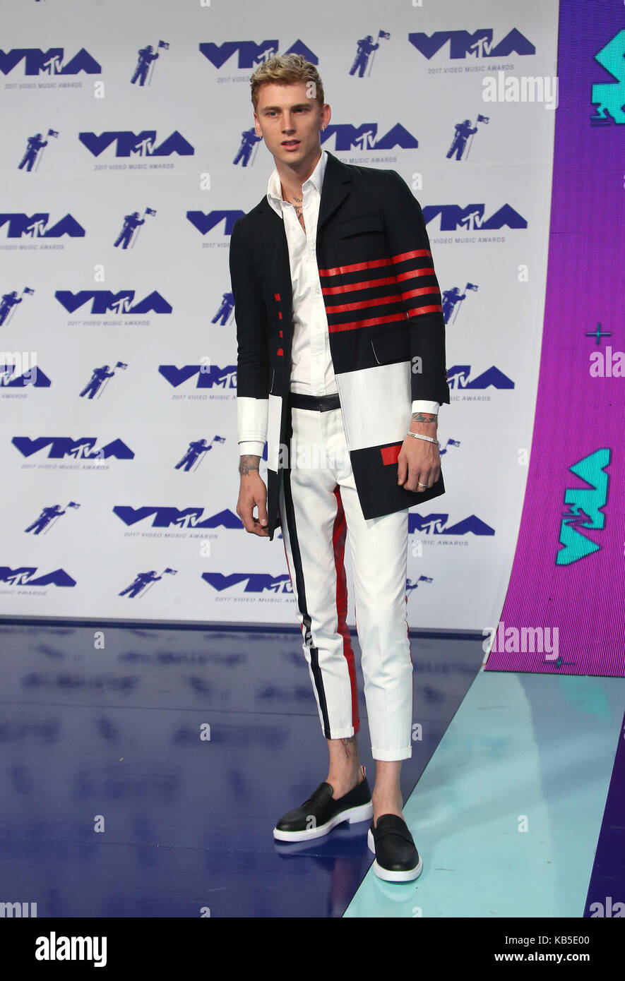 2017 MTV Video Music Awards Featuring: Machine Gun Kelly Where ...