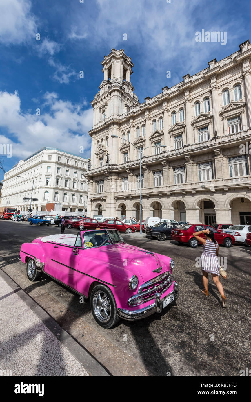 Classic American car being used as a taxi, locally known as almendrones ...