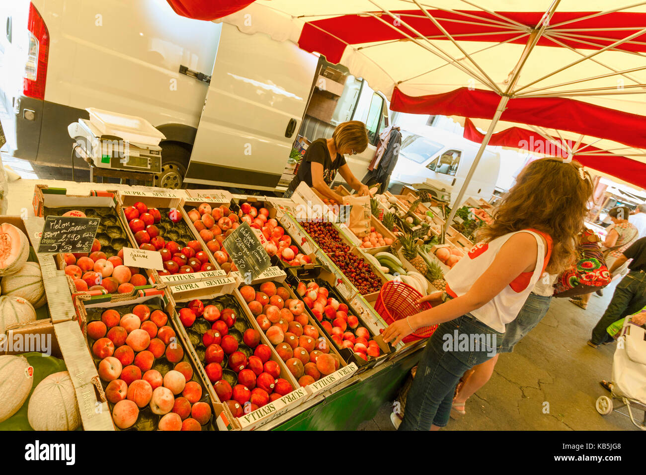 Fruit stall on the popular Saturday market day in this medieval bastide ...
