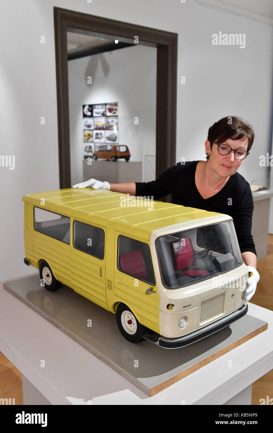 Gera, Germany. 28th Sep, 2017. Curator Doris Weilandt stands next to a ...