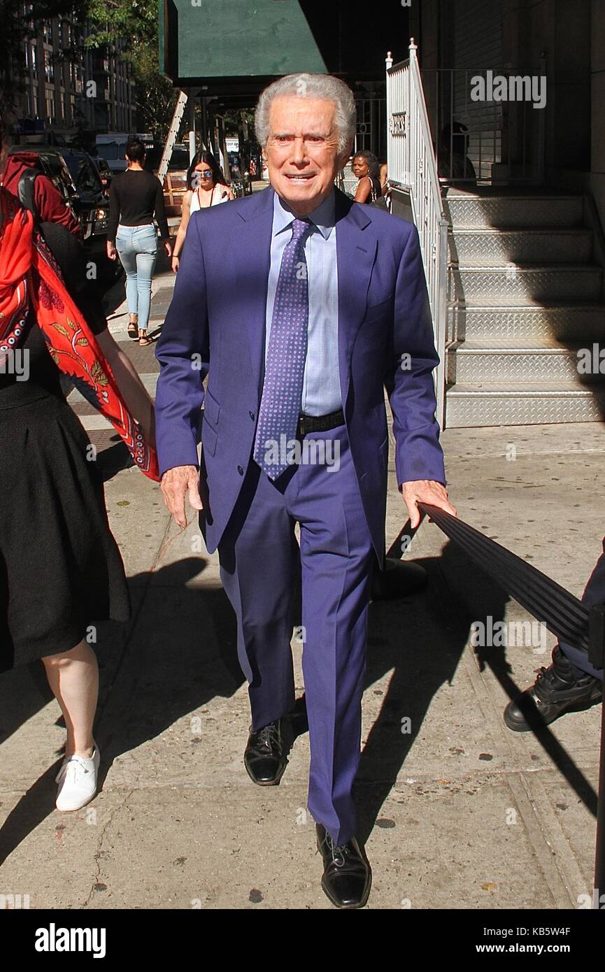 New York, NY, USA. 28th Sep, 2017. Regis Philbin spotted walking in ...