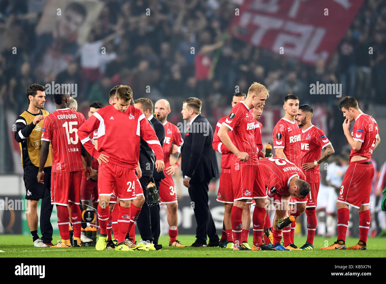 Cologne, Germany. 28th Sep, 2017. Cologne's team stands defeated after ...