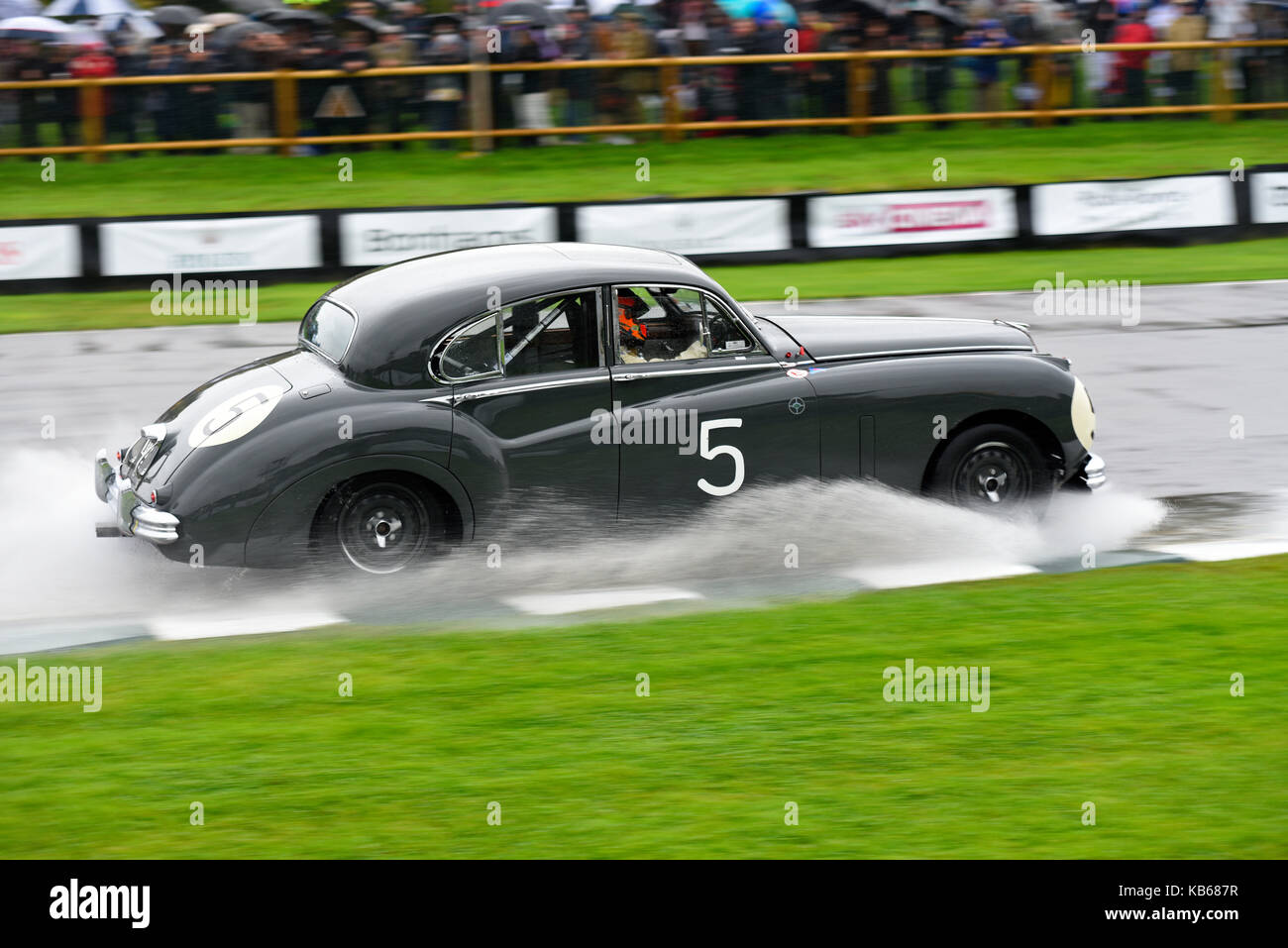 1955 Jaguar MkVII owned by Derek Hood driven by Nicolas Minassian ...