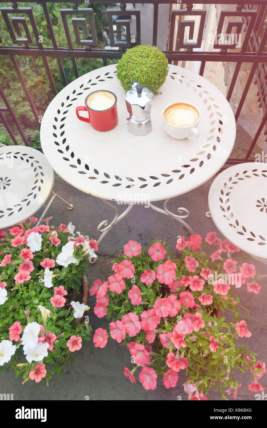 White coffeepot hi-res stock photography and images - Alamy