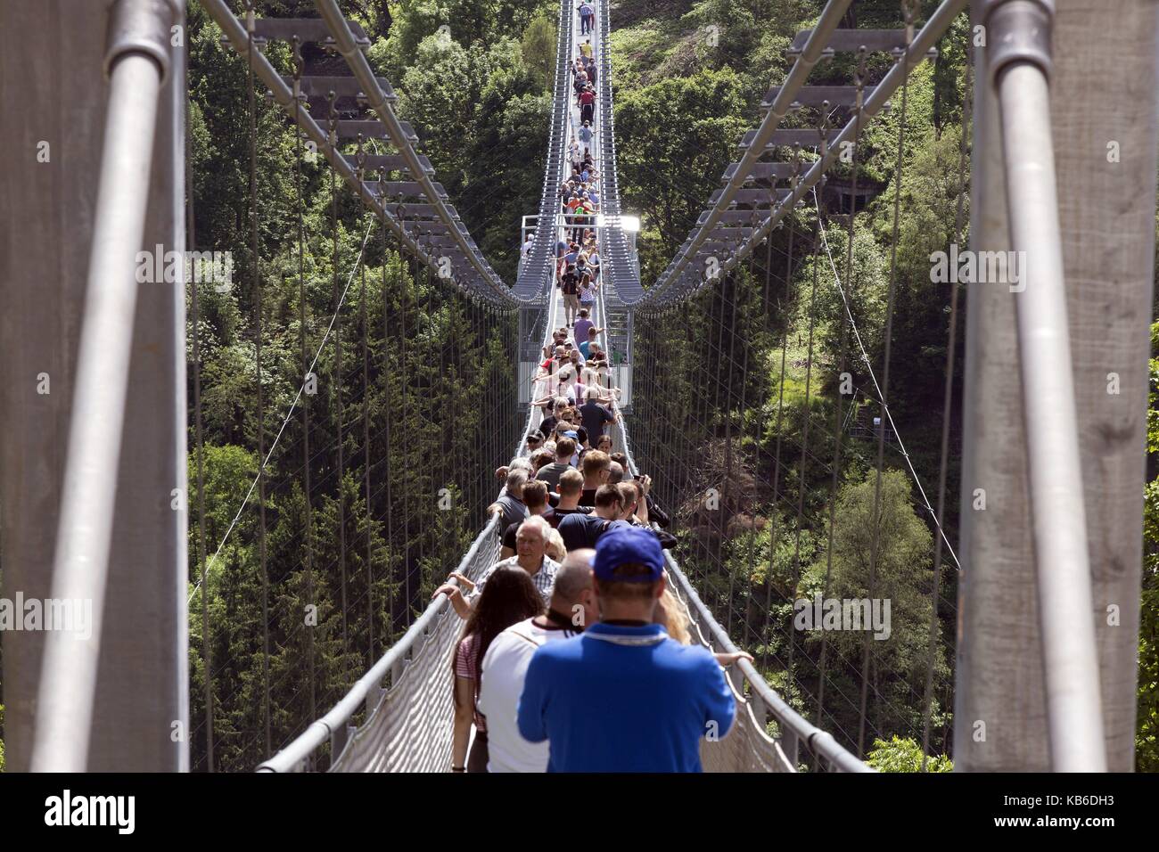 People crossing the rope bridge at Rappbodetalsperre, 11 June 2017 ...