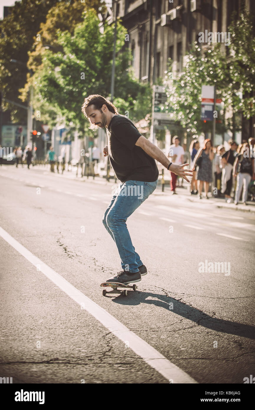 Skateboarding bus hi-res stock photography and images - Alamy